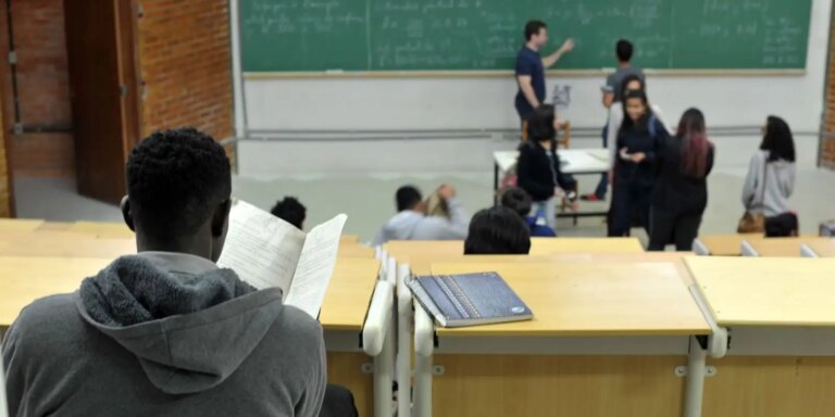 Instituições de ensino têm prazo até 15 de junho para Fies 2026 ...